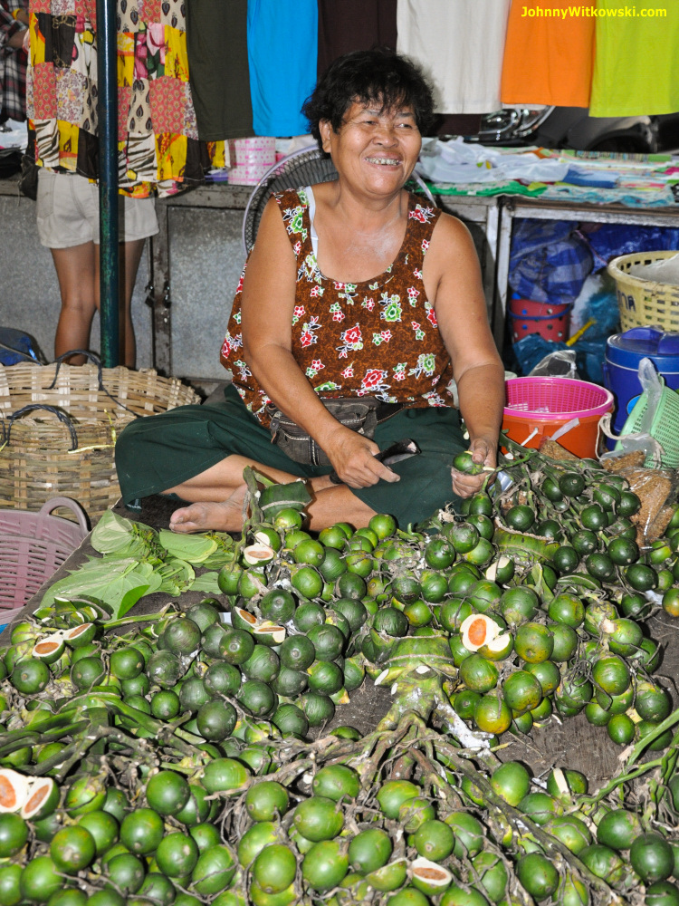004- Buriram Night Market – by Johnny – JohnnyWitkowski.com