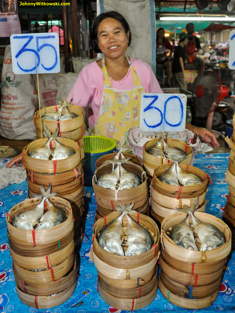 004- Buriram Night Market – by Johnny – JohnnyWitkowski.com