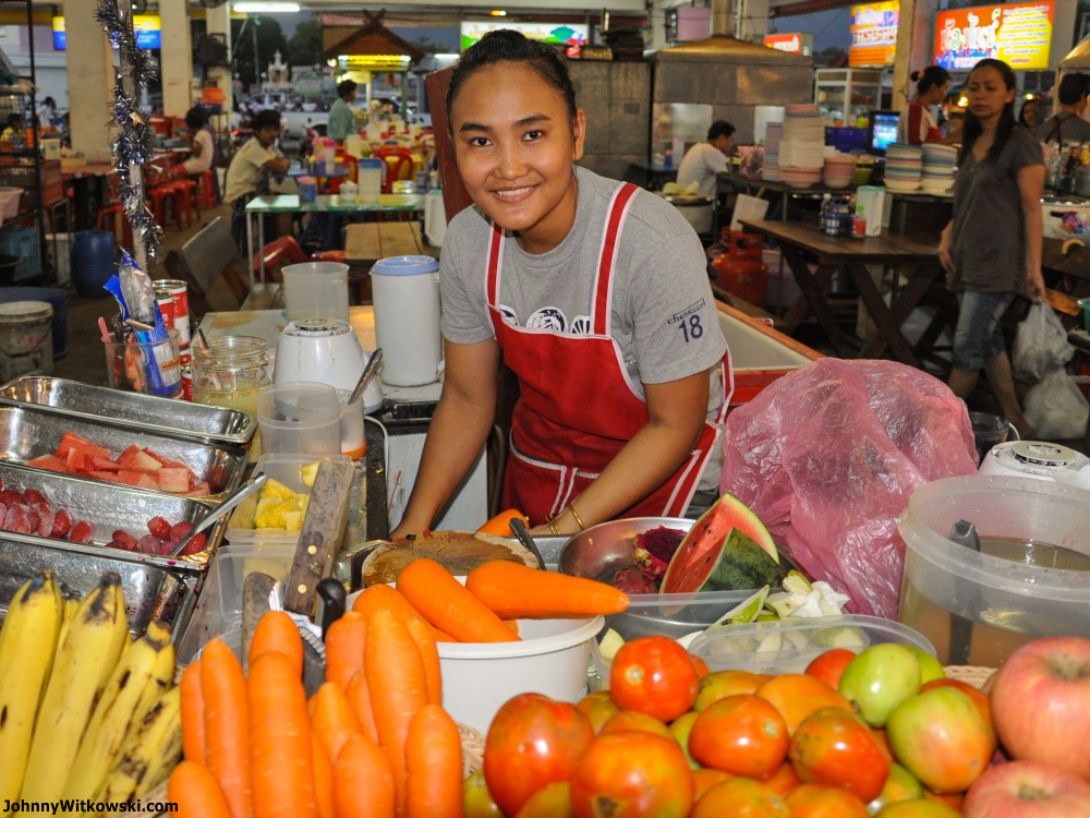 004- Buriram Night Market – by Johnny – JohnnyWitkowski.com